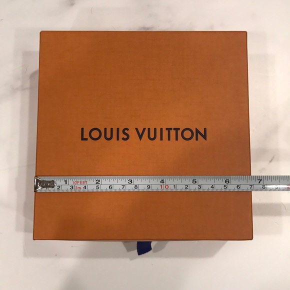 Louis Vuitton | Accessories | Authentic Louis Vuitton Medium Gift Or ...